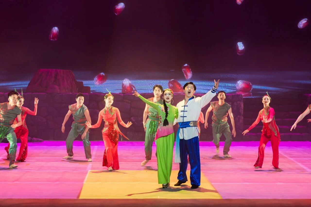 Caiyi Technology Illuminates the Spectacular Stage of "Home by the ...